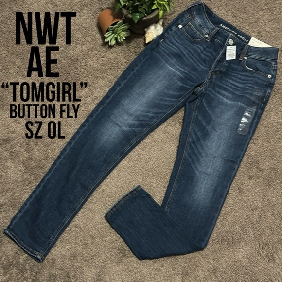 American Eagle Outfitters | Jeans | Nwt Ae Tomgirl Jeans Sz Lbutton Flysits Lower On The Hips ...
